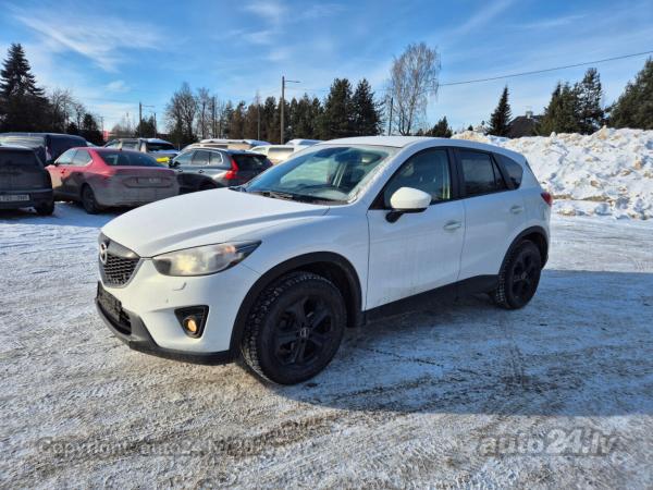 White Mazda CX-5 2014 in Tartu, with an engine capacity of 2.20 L and mileage of 165 thousand km for 9790 €, photo 4 on AUTOMOTO.COM.LV