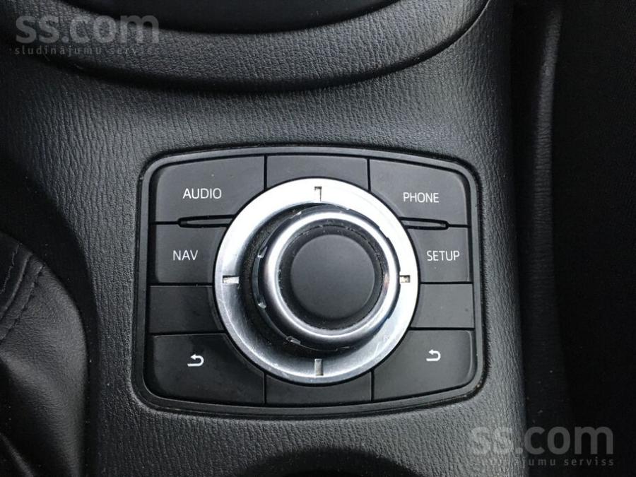 White Mazda CX-5 2014 in Talsi, with an engine capacity of 2.20 L and mileage of 135 thousand km for 8999 €, photo 14 on AUTOMOTO.COM.LV
