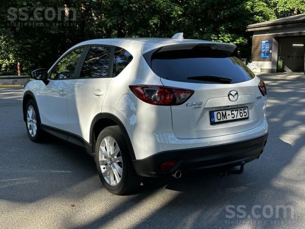 Белый Мазда СХ-5 2014 в Рига, объемом двигателя 2.20 л и пробегом 205 тыс. км за 8799 €, фото 6 на AUTOMOTO.COM.LV