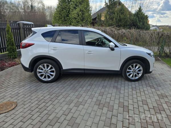 White Mazda CX-5 2014 in Riga, with an engine capacity of 2.20 L and mileage of 205 thousand km for 7950 €, photo 3 on AUTOMOTO.COM.LV