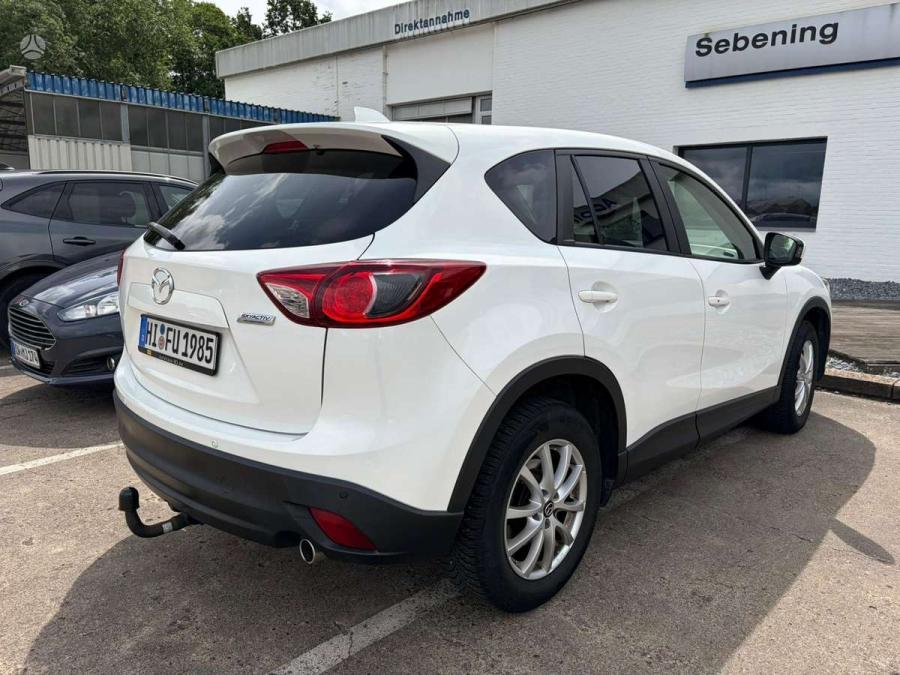 White Mazda CX-5 2014 in Marijampole, with an engine capacity of 2.19 L and mileage of 180 thousand km for 5200 €, photo 3 on AUTOMOTO.COM.LV