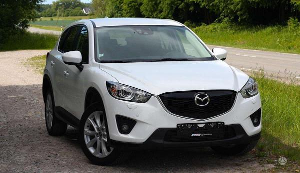 White Mazda CX-5 2014 in Kretinga, with an engine capacity of 2.19 L and mileage of 228 thousand km for 6999 €, photo 1 on AUTOMOTO.COM.LV