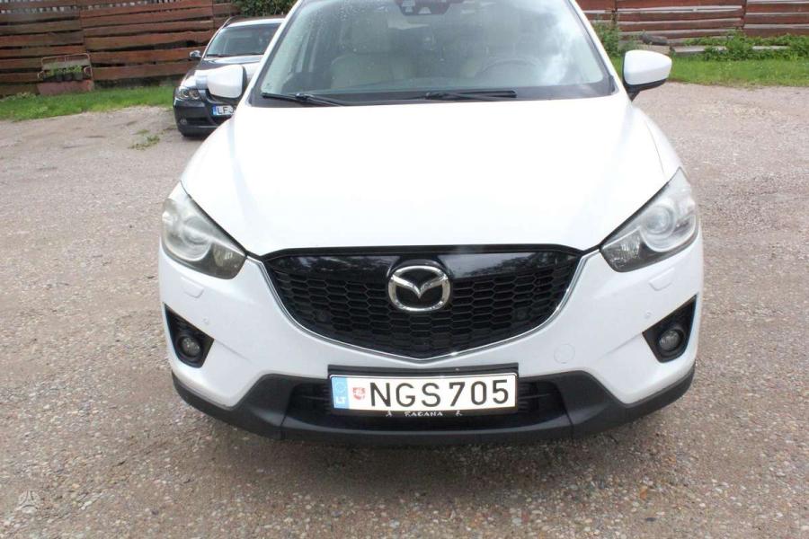 White Mazda CX-5 2014 in Panevezys, with an engine capacity of 2.19 L and mileage of 238 thousand km for 7500 €, photo 1 on AUTOMOTO.COM.LV