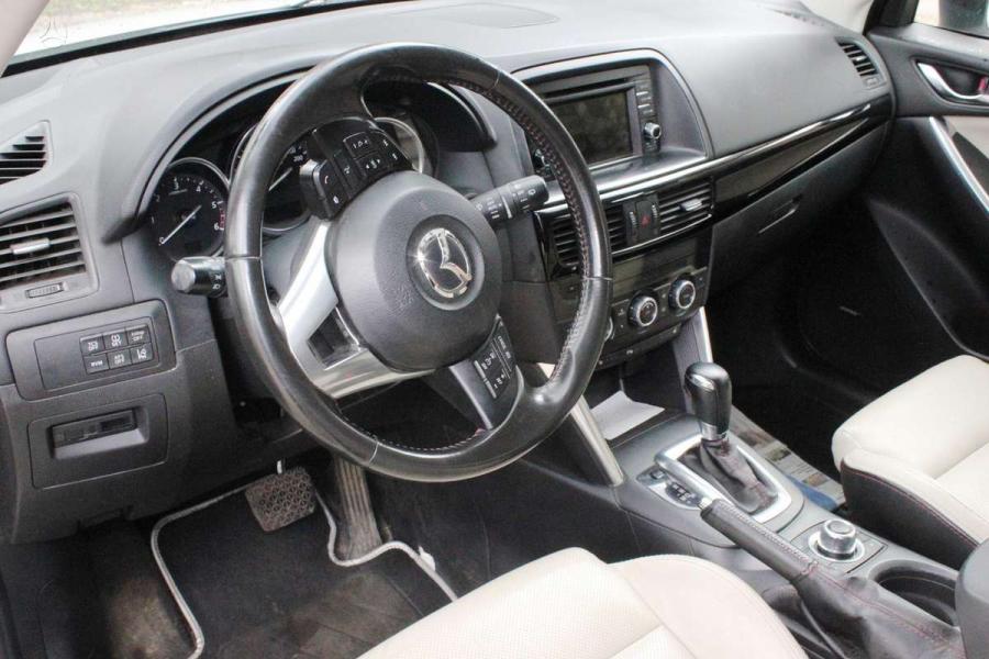 White Mazda CX-5 2014 in Panevezys, with an engine capacity of 2.19 L and mileage of 238 thousand km for 7500 €, photo 5 on AUTOMOTO.COM.LV