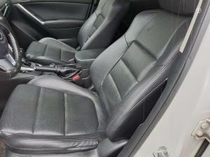 White Mazda CX-5 2014 in Plunge, with an engine capacity of 2.19 L and mileage of 179 thousand km for 6600 €, photo 8 on AUTOMOTO.COM.LV