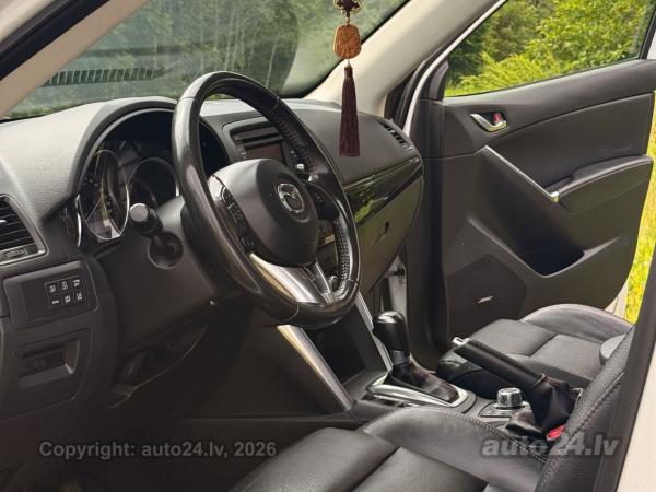Balts Mazda CX-5 2014 Tallina, ar dzinēja tilpumu 2.20 L un nobraukumu 224 tūkst. km par 8150 €, foto 9 vietnē AUTOMOTO.COM.LV