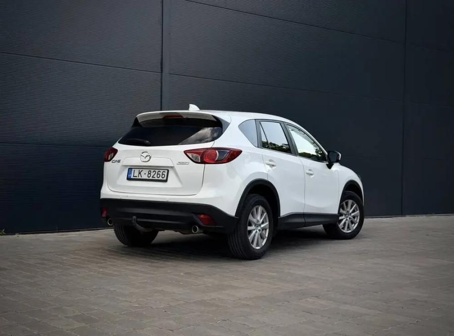 White Mazda CX-5 2014 in Riga, with an engine capacity of 2.20 L and mileage of 296 thousand km for 6495 €, photo 7 on AUTOMOTO.COM.LV