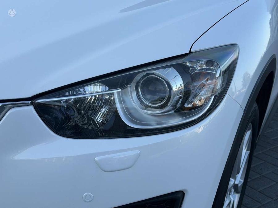 White Mazda CX-5 2014 in Taurage, with an engine capacity of 2.19 L and mileage of 250 thousand km for 6700 €, photo 4 on AUTOMOTO.COM.LV