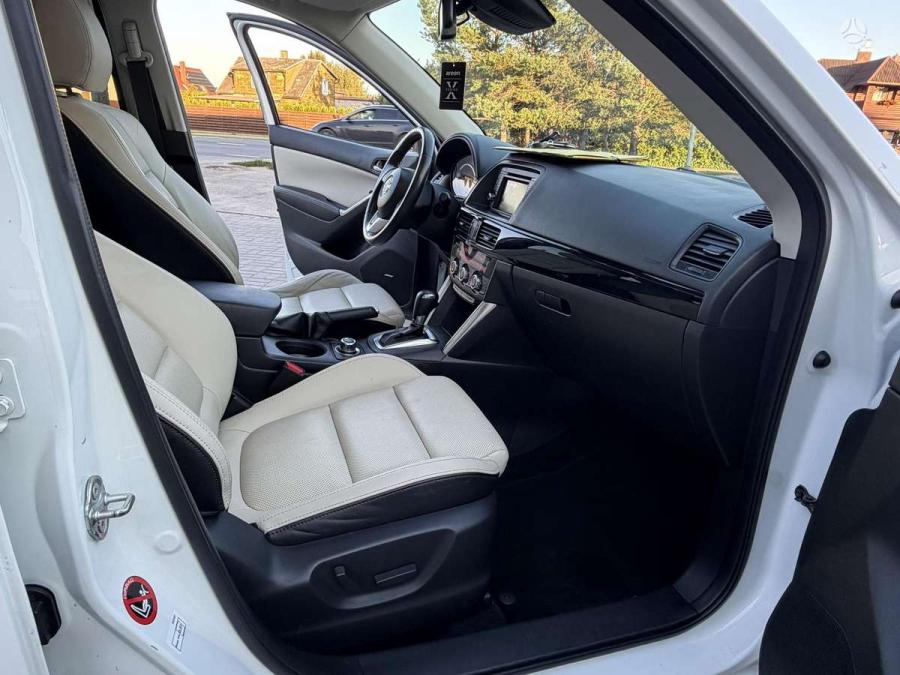 White Mazda CX-5 2014 in Taurage, with an engine capacity of 2.19 L and mileage of 250 thousand km for 6700 €, photo 20 on AUTOMOTO.COM.LV