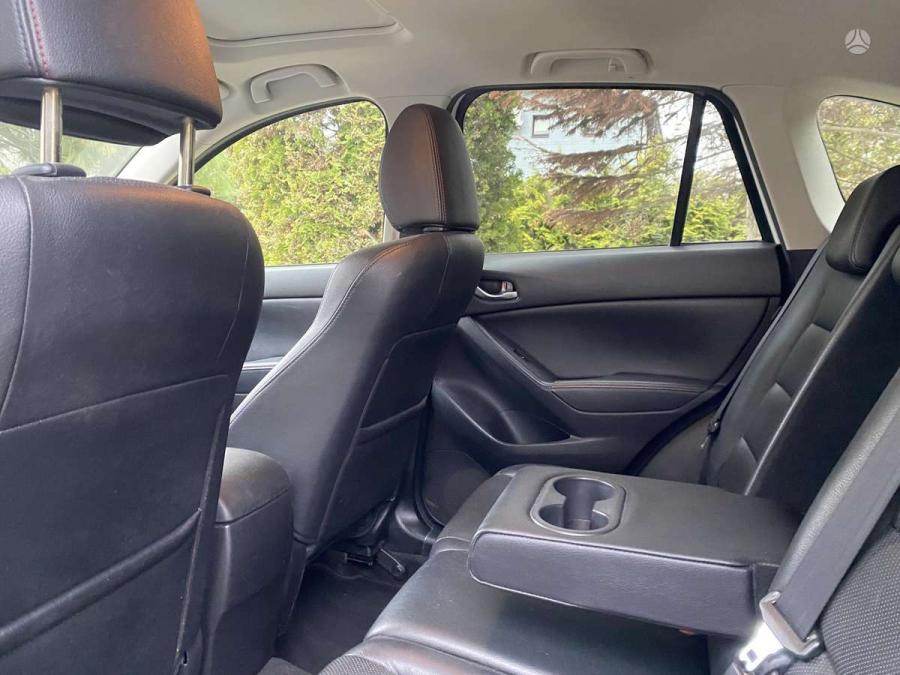 White Mazda CX-5 2014 in Siauliai, with an engine capacity of 2.19 L and mileage of 190 thousand km for 6450 €, photo 16 on AUTOMOTO.COM.LV