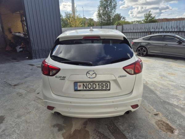 Mazda CX-5 2014 in Siauliai on AUTOMOTO.COM.LV White Mazda CX-5 2014 in Siauliai, with an engine capacity of 2.19 L and mileage of 350 thousand km for 2200 €, photo 6 on AUTOMOTO.COM.LV