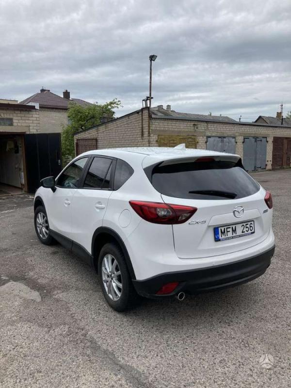 White Mazda CX-5 2015 in Panevezys, with an engine capacity of 2.19 L and mileage of 208 thousand km for 8300 €, photo 9 on AUTOMOTO.COM.LV