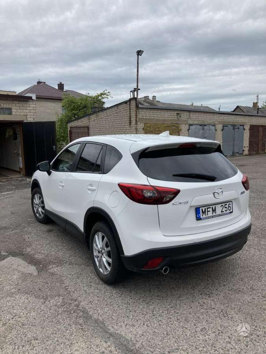 White Mazda CX-5 2015 in Panevezys, with an engine capacity of 2.19 L and mileage of 208 thousand km for 8300 €, photo 9 on AUTOMOTO.COM.LV