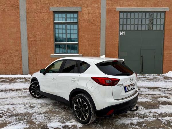 White Mazda CX-5 2015 in Tallinn, with an engine capacity of 2.20 L and mileage of 198 thousand km for 10900 €, photo 6 on AUTOMOTO.COM.LV