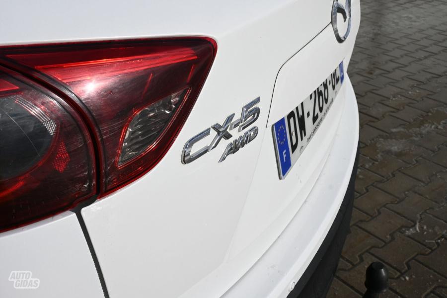 White Mazda CX-5 2015 in Kretinga, with an engine capacity of 2.20 L and mileage of 227 thousand km for 9799 €, photo 12 on AUTOMOTO.COM.LV