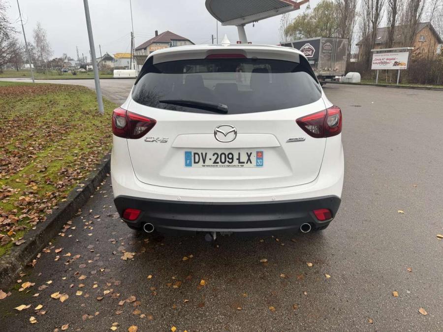 White Mazda CX-5 2015 in Taurage, with an engine capacity of 2.19 L and mileage of 182 thousand km for 8900 €, photo 6 on AUTOMOTO.COM.LV