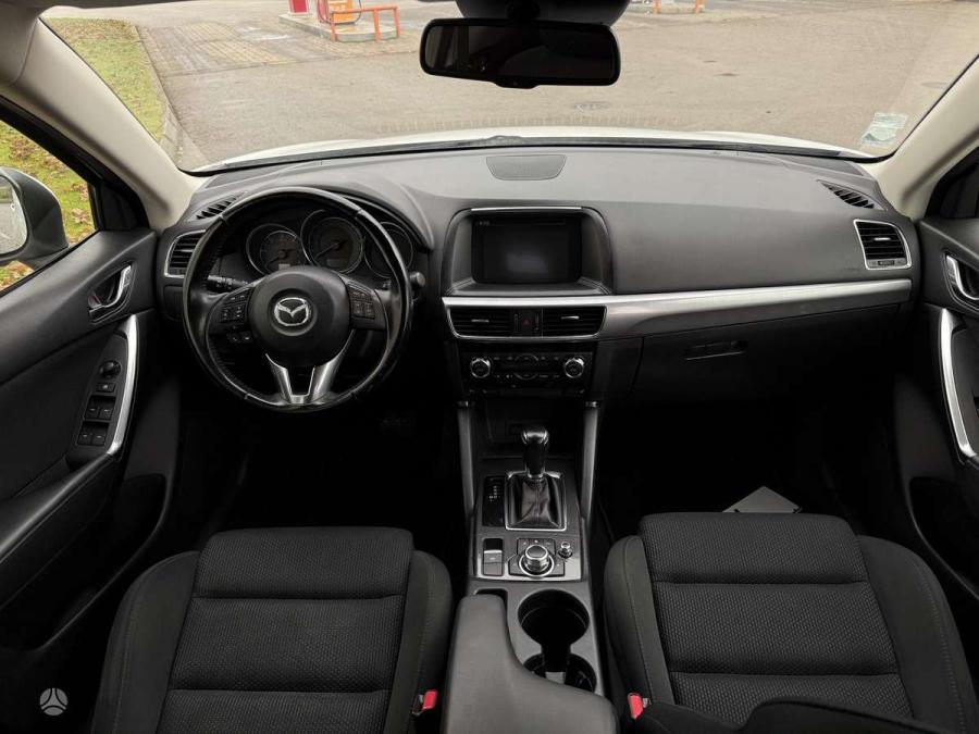 White Mazda CX-5 2015 in Taurage, with an engine capacity of 2.19 L and mileage of 182 thousand km for 8900 €, photo 10 on AUTOMOTO.COM.LV
