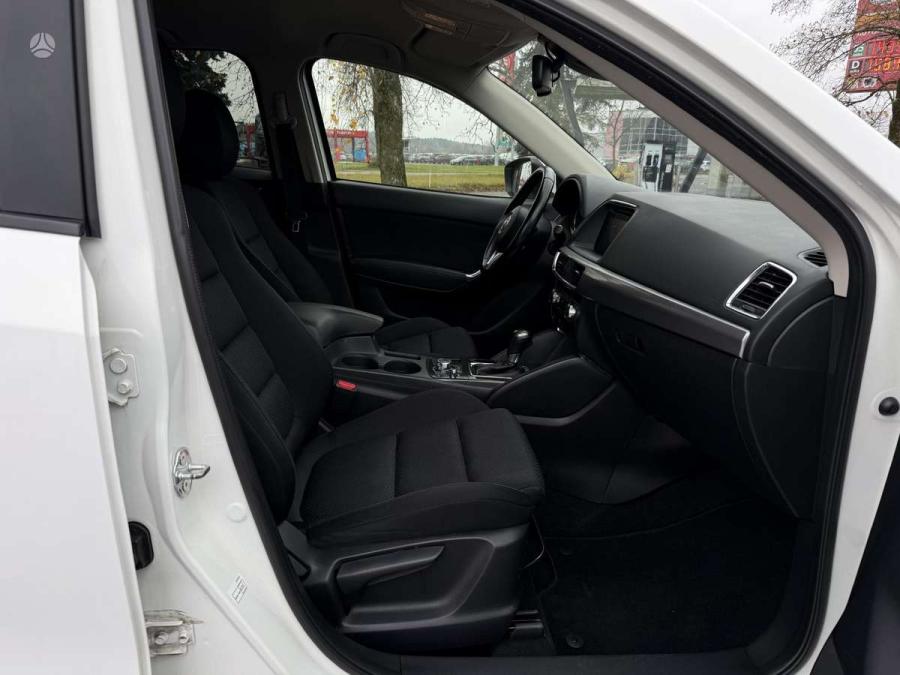 White Mazda CX-5 2015 in Taurage, with an engine capacity of 2.19 L and mileage of 182 thousand km for 8900 €, photo 11 on AUTOMOTO.COM.LV