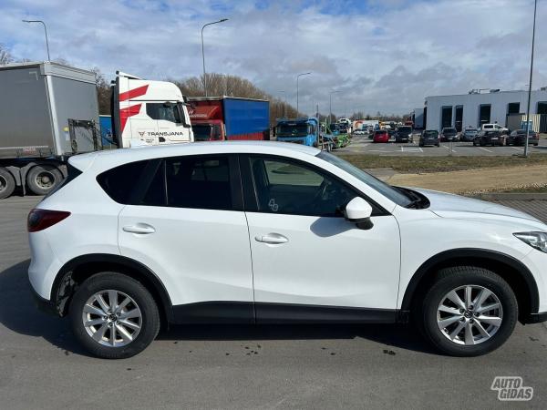 White Mazda CX-5 2015 in Klaipeda, with an engine capacity of 2.20 L and mileage of 220 thousand km for 7500 €, photo 4 on AUTOMOTO.COM.LV