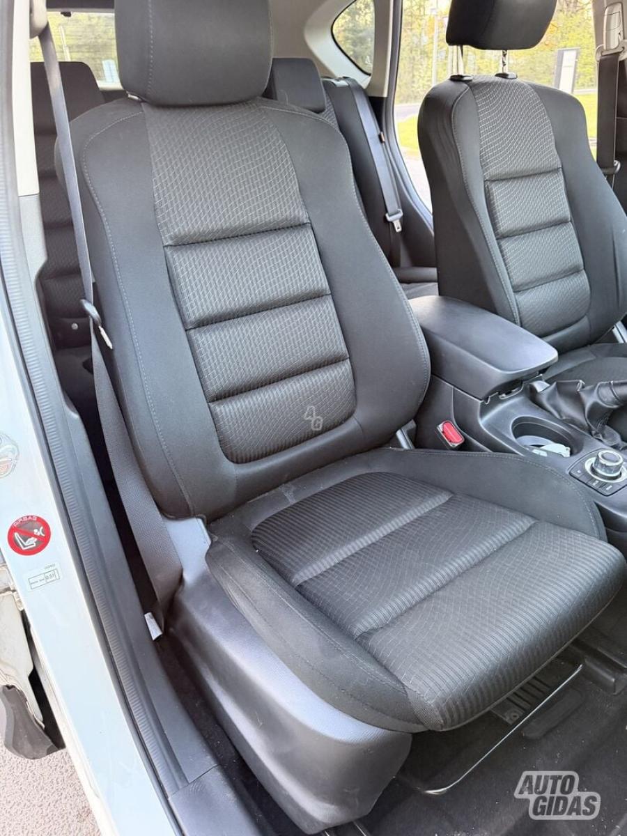 Balts Mazda CX-5 2015 Viļņa, ar dzinēja tilpumu 2.20 L un nobraukumu 166 tūkst. km par 9350 €, foto 18 vietnē AUTOMOTO.COM.LV