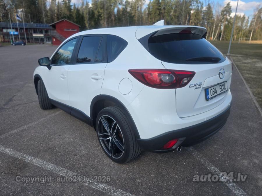 Balts Mazda CX-5 2015 Tallina, ar dzinēja tilpumu 2.20 L un nobraukumu 252 tūkst. km par 12000 €, foto 5 vietnē AUTOMOTO.COM.LV