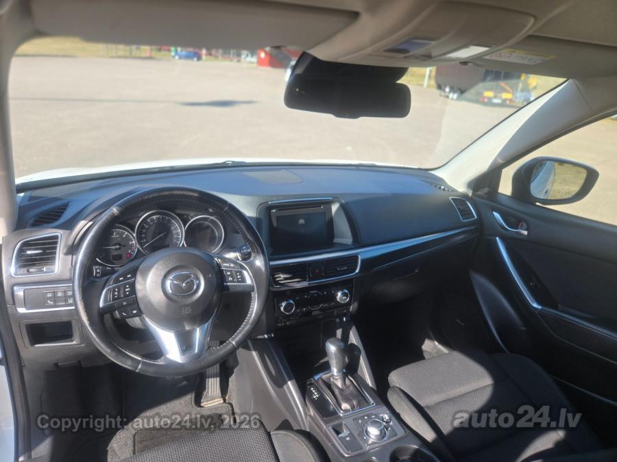 Balts Mazda CX-5 2015 Tallina, ar dzinēja tilpumu 2.20 L un nobraukumu 252 tūkst. km par 12000 €, foto 7 vietnē AUTOMOTO.COM.LV