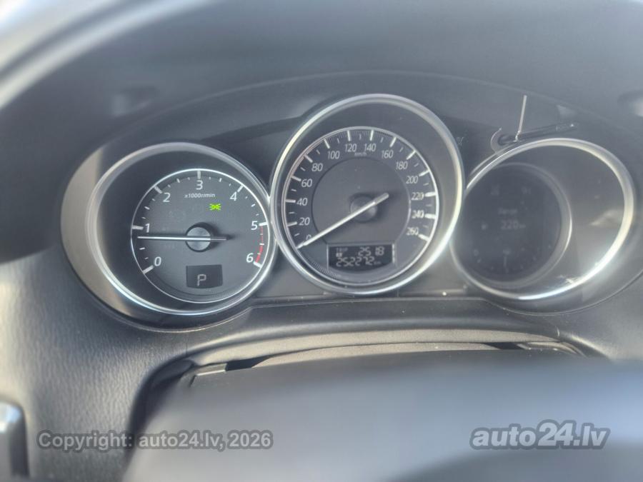 Balts Mazda CX-5 2015 Tallina, ar dzinēja tilpumu 2.20 L un nobraukumu 252 tūkst. km par 12000 €, foto 8 vietnē AUTOMOTO.COM.LV