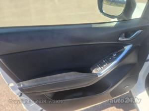 Balts Mazda CX-5 2015 Tallina, ar dzinēja tilpumu 2.20 L un nobraukumu 252 tūkst. km par 12000 €, foto 11 vietnē AUTOMOTO.COM.LV
