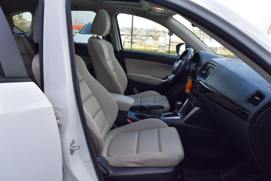 White Mazda CX-5 2015 in Vilnius, with an engine capacity of 2.50 L and mileage of 229 thousand km for 11500 €, photo 10 on AUTOMOTO.COM.LV