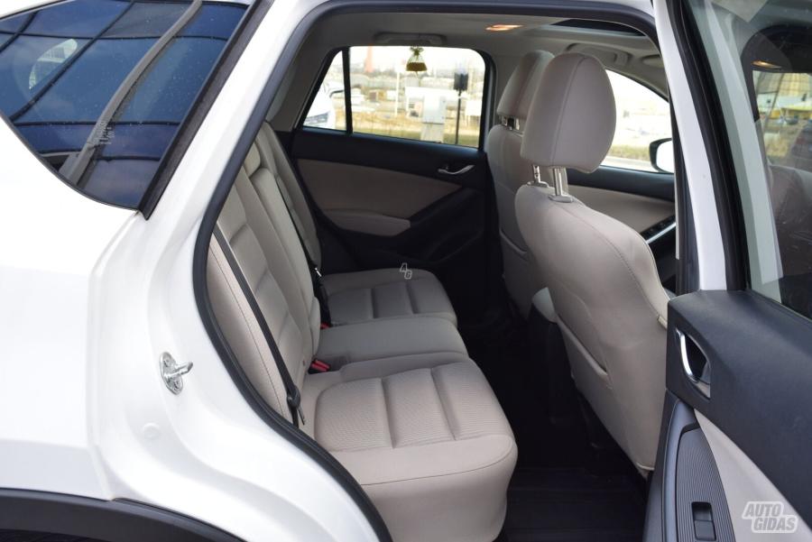 White Mazda CX-5 2015 in Vilnius, with an engine capacity of 2.50 L and mileage of 229 thousand km for 11500 €, photo 11 on AUTOMOTO.COM.LV