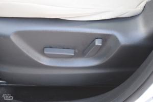 White Mazda CX-5 2015 in Vilnius, with an engine capacity of 2.50 L and mileage of 229 thousand km for 11500 €, photo 15 on AUTOMOTO.COM.LV