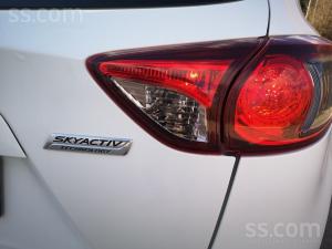 White Mazda CX-5 2015 in Riga, with an engine capacity of 2.20 L and mileage of 0 thousand km for 8290 €, photo 7 on AUTOMOTO.COM.LV