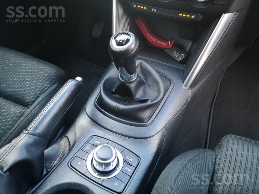 White Mazda CX-5 2015 in Riga, with an engine capacity of 2.20 L and mileage of 0 thousand km for 8290 €, photo 20 on AUTOMOTO.COM.LV