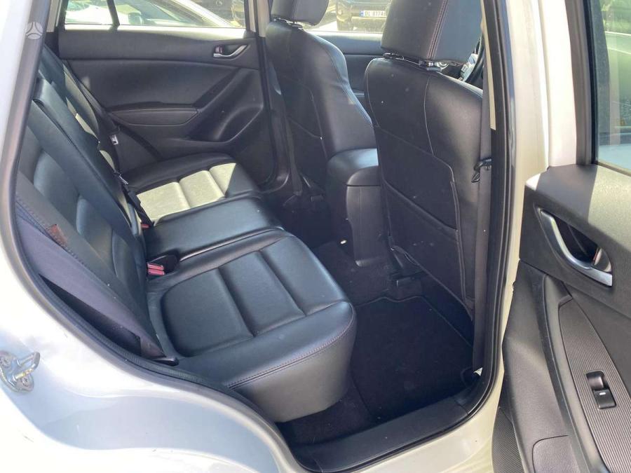White Mazda CX-5 2015 in Klaipeda, with an engine capacity of 2.19 L and mileage of 257 thousand km for 7900 €, photo 6 on AUTOMOTO.COM.LV