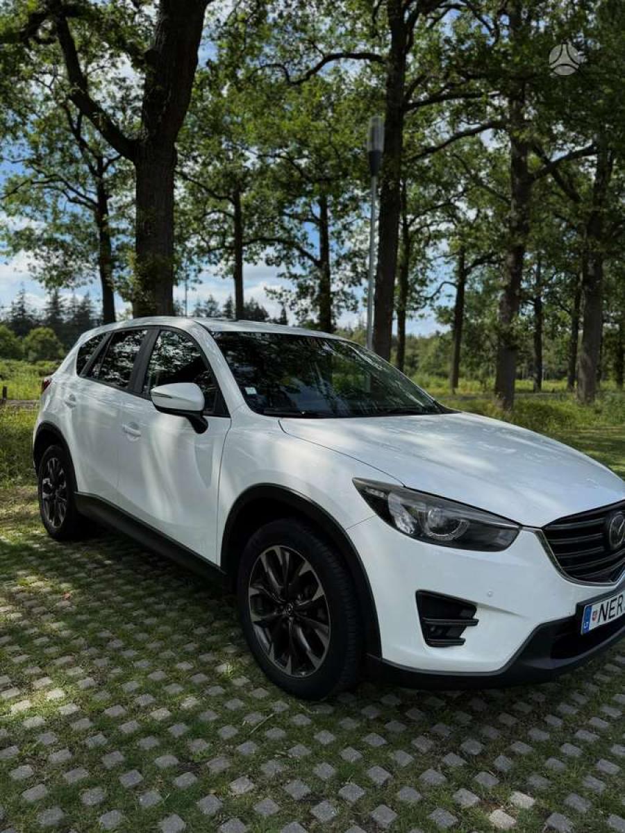 White Mazda CX-5 2015 in Mazeikiai, with an engine capacity of 2.19 L and mileage of 239 thousand km for 10600 €, photo 3 on AUTOMOTO.COM.LV