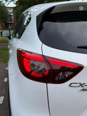 White Mazda CX-5 2015 in Mazeikiai, with an engine capacity of 2.19 L and mileage of 239 thousand km for 10600 €, photo 8 on AUTOMOTO.COM.LV
