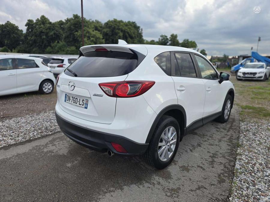White Mazda CX-5 2015 in Taurage, with an engine capacity of 2.19 L and mileage of 232 thousand km for 6900 €, photo 8 on AUTOMOTO.COM.LV