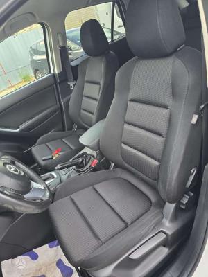 White Mazda CX-5 2015 in Taurage, with an engine capacity of 2.19 L and mileage of 232 thousand km for 6900 €, photo 12 on AUTOMOTO.COM.LV