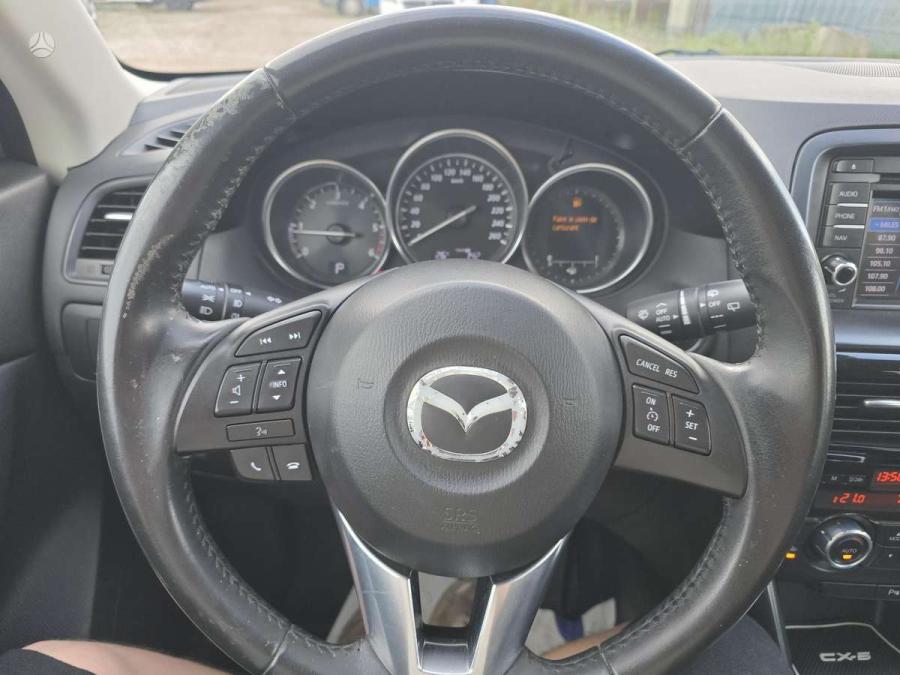 White Mazda CX-5 2015 in Taurage, with an engine capacity of 2.19 L and mileage of 232 thousand km for 6900 €, photo 15 on AUTOMOTO.COM.LV