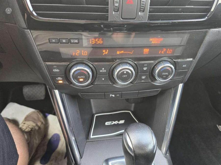 White Mazda CX-5 2015 in Taurage, with an engine capacity of 2.19 L and mileage of 232 thousand km for 6900 €, photo 18 on AUTOMOTO.COM.LV