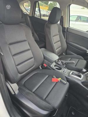 White Mazda CX-5 2015 in Taurage, with an engine capacity of 2.19 L and mileage of 232 thousand km for 6900 €, photo 21 on AUTOMOTO.COM.LV