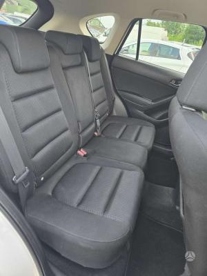 White Mazda CX-5 2015 in Taurage, with an engine capacity of 2.19 L and mileage of 232 thousand km for 6900 €, photo 23 on AUTOMOTO.COM.LV