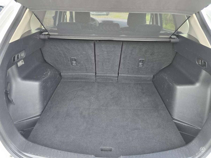 White Mazda CX-5 2015 in Taurage, with an engine capacity of 2.19 L and mileage of 232 thousand km for 6900 €, photo 26 on AUTOMOTO.COM.LV