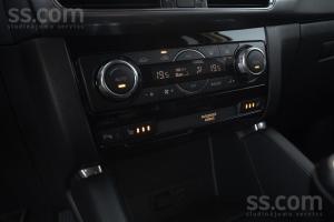 White Mazda CX-5 2015 in Riga, with an engine capacity of 2.20 L and mileage of 240 thousand km for 7650 €, photo 17 on AUTOMOTO.COM.LV