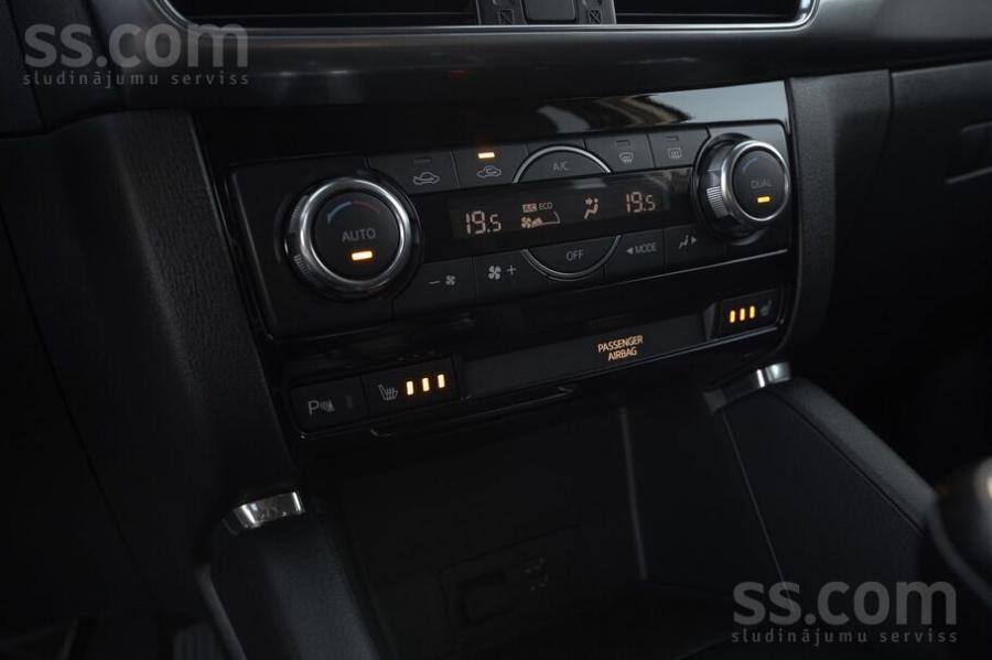 White Mazda CX-5 2015 in Riga, with an engine capacity of 2.20 L and mileage of 240 thousand km for 7650 €, photo 17 on AUTOMOTO.COM.LV