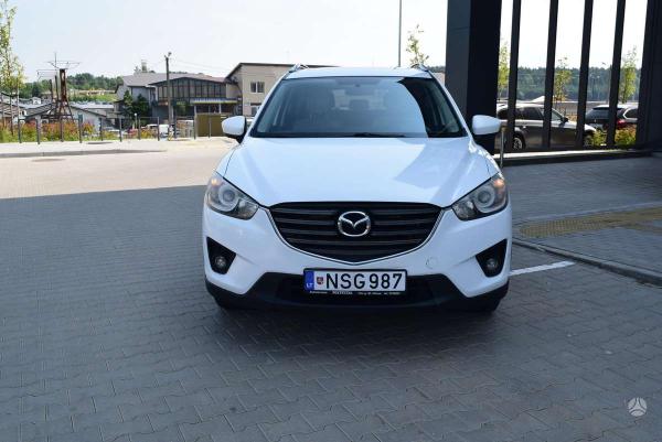 White Mazda CX-5 2015 in Vilnius, with an engine capacity of 2.49 L and mileage of 229 thousand km for 9800 €, photo 2 on AUTOMOTO.COM.LV