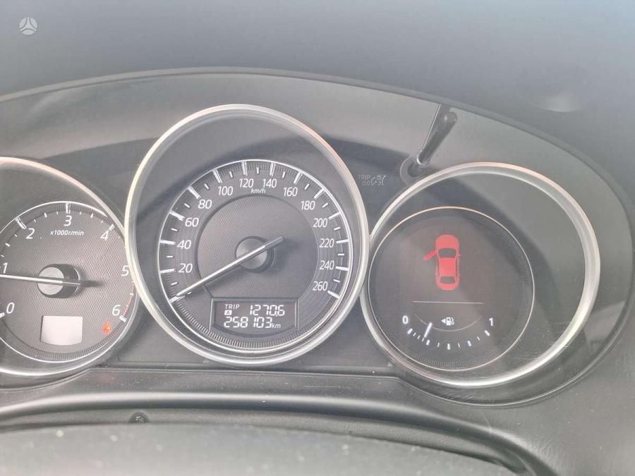 Balts Mazda CX-5 2015 Tauragė, ar dzinēja tilpumu 2.19 L un nobraukumu 255 tūkst. km par 6900 €, foto 11 vietnē AUTOMOTO.COM.LV