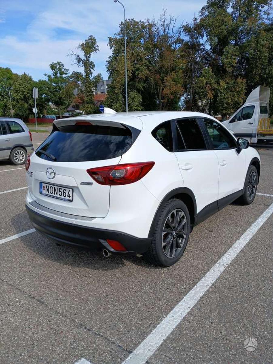 White Mazda CX-5 2015 in Kaunas, with an engine capacity of 2.19 L and mileage of 179 thousand km for 9700 €, photo 5 on AUTOMOTO.COM.LV