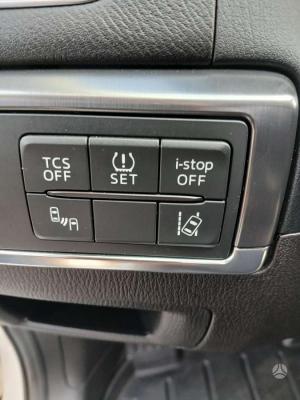 White Mazda CX-5 2015 in Kaunas, with an engine capacity of 2.19 L and mileage of 179 thousand km for 9700 €, photo 12 on AUTOMOTO.COM.LV