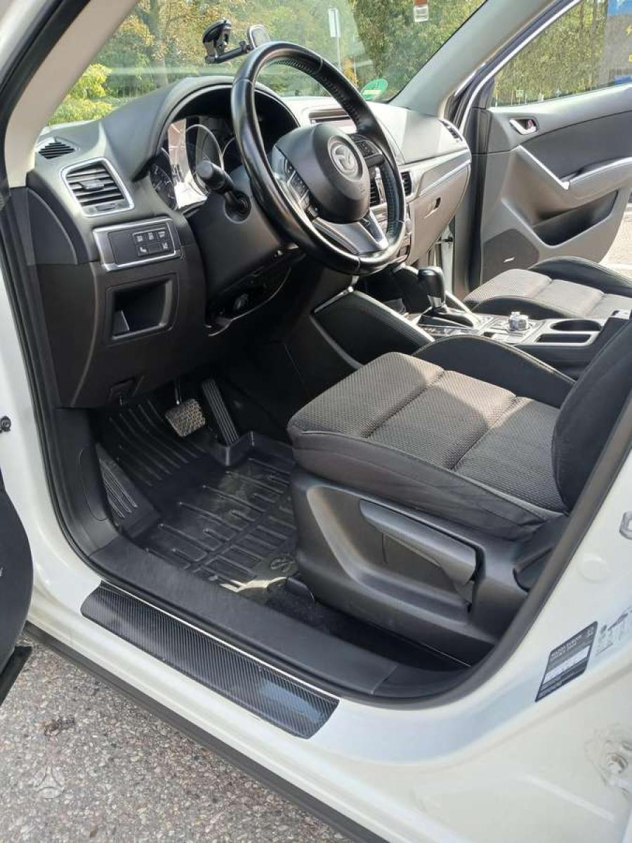 White Mazda CX-5 2015 in Kaunas, with an engine capacity of 2.19 L and mileage of 179 thousand km for 9700 €, photo 16 on AUTOMOTO.COM.LV